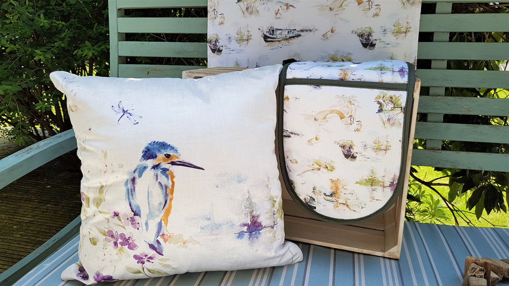 Narrowboat furniture, boat upholstery, boat & yacht blinds & curtains ...